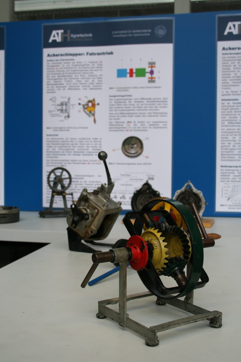 Die Lehrhalle des Fachgebiets „Grundlagen der Agrartechnik“ – Didaktik ... Die Lehrhalle des Fachgebiets „Grundlagen der Agrartechnik“ – Didaktik ...